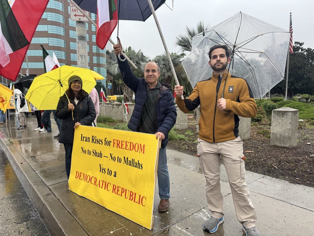 Iranian American Communities Rally in Los Angeles to Support Iran ...